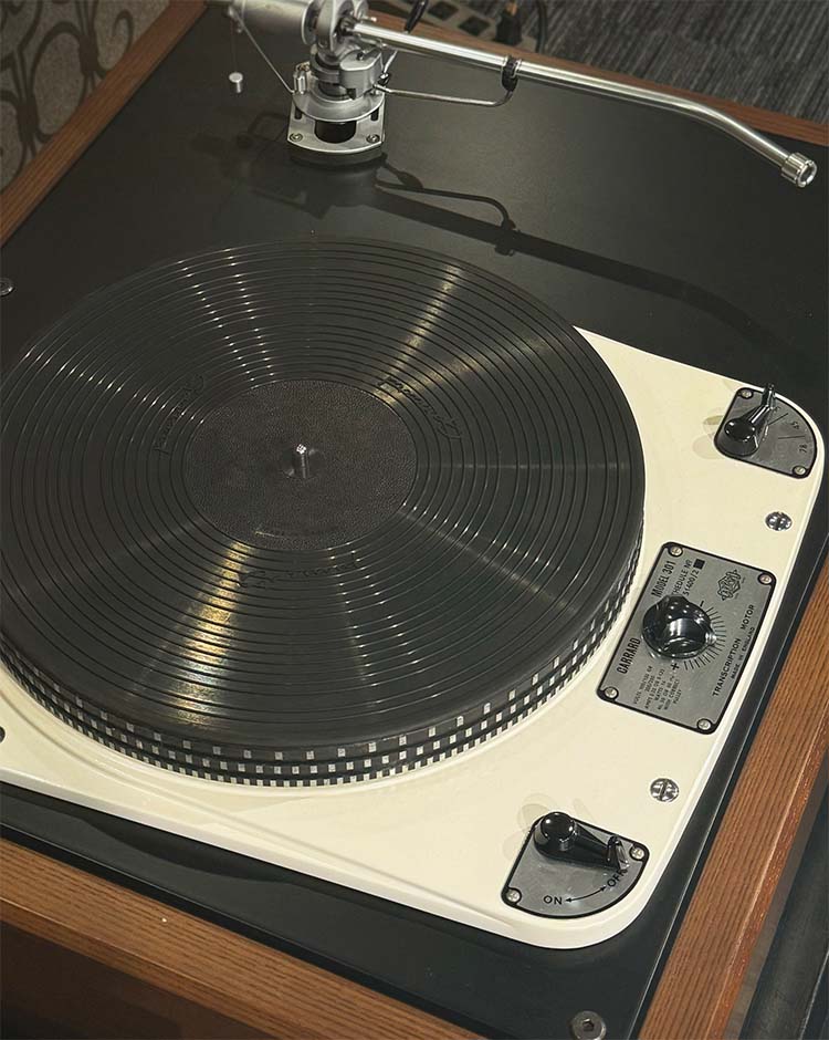 オーディオライターのヴィンテージ名機紹介：Garrard レコードプレーヤー Model 301編 - Always Listening by ...